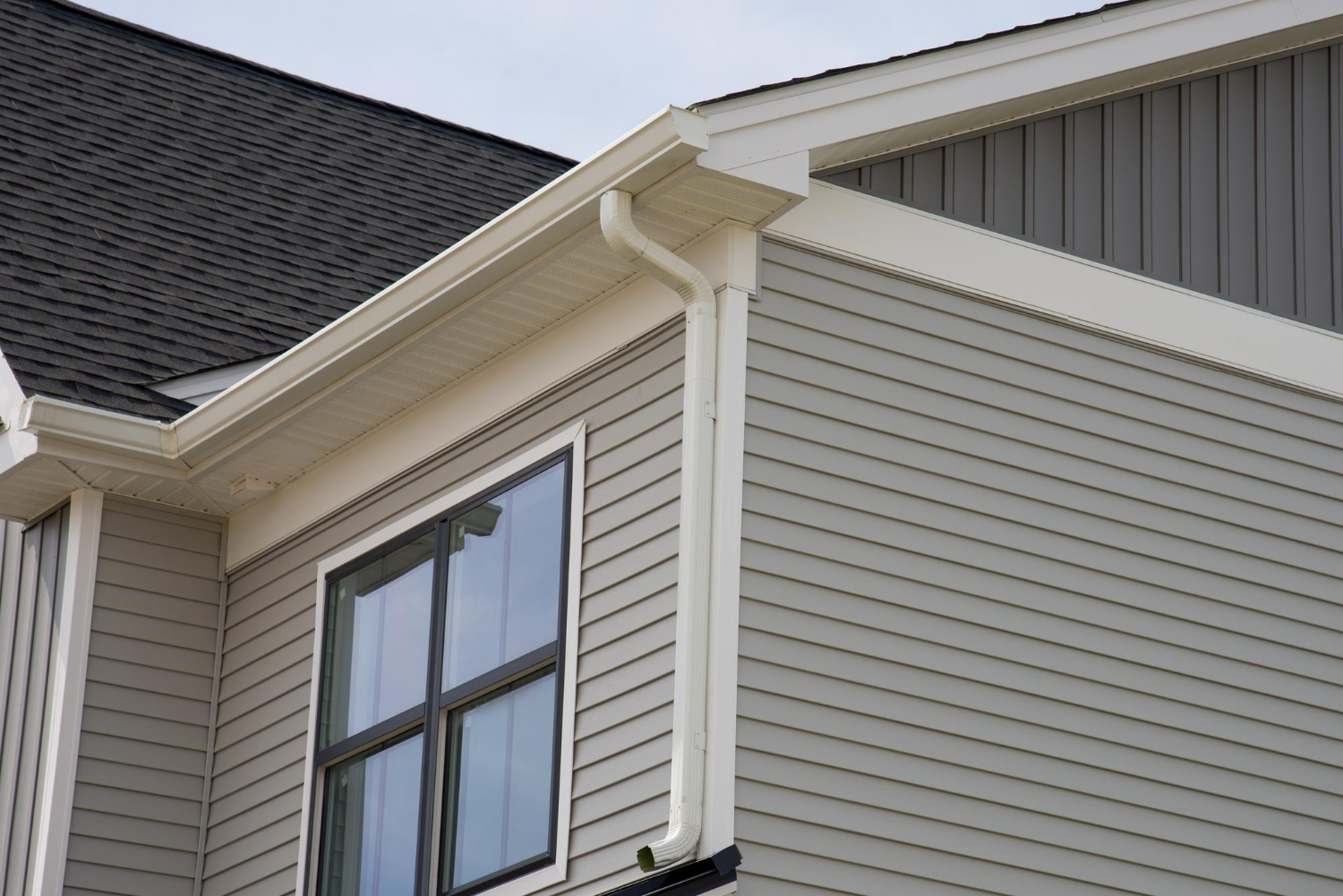 Siding Contractor Toronto | Composite & Vinyl Siding Installations